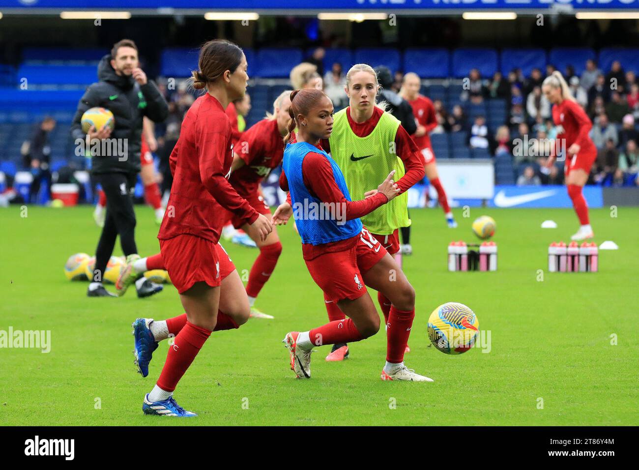 Kingston, UK. 18th Nov, 2023. Taylor Hinds of Liverpool Women warming ...