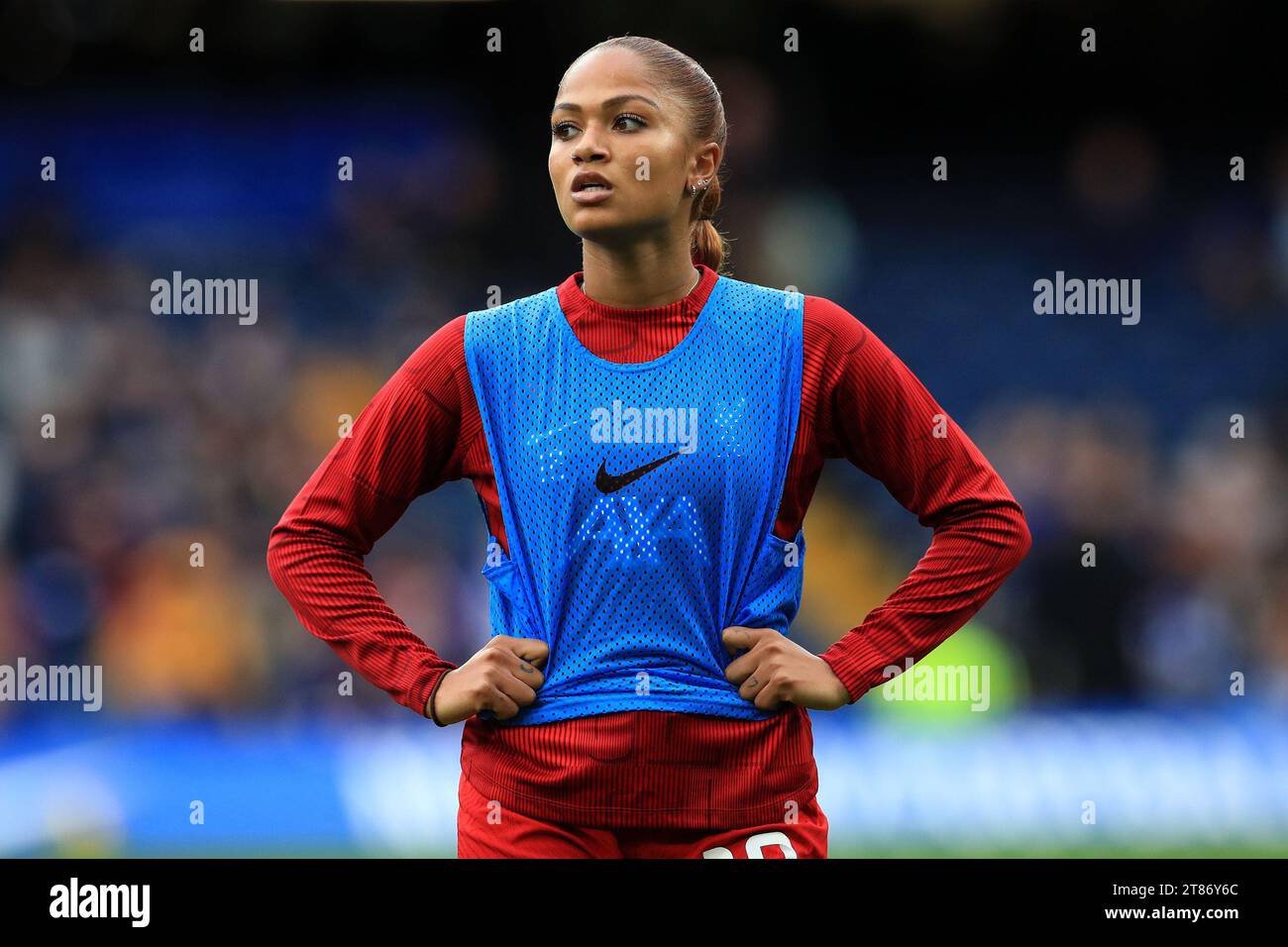 Kingston, UK. 18th Nov, 2023. Taylor Hinds of Liverpool Women warming ...