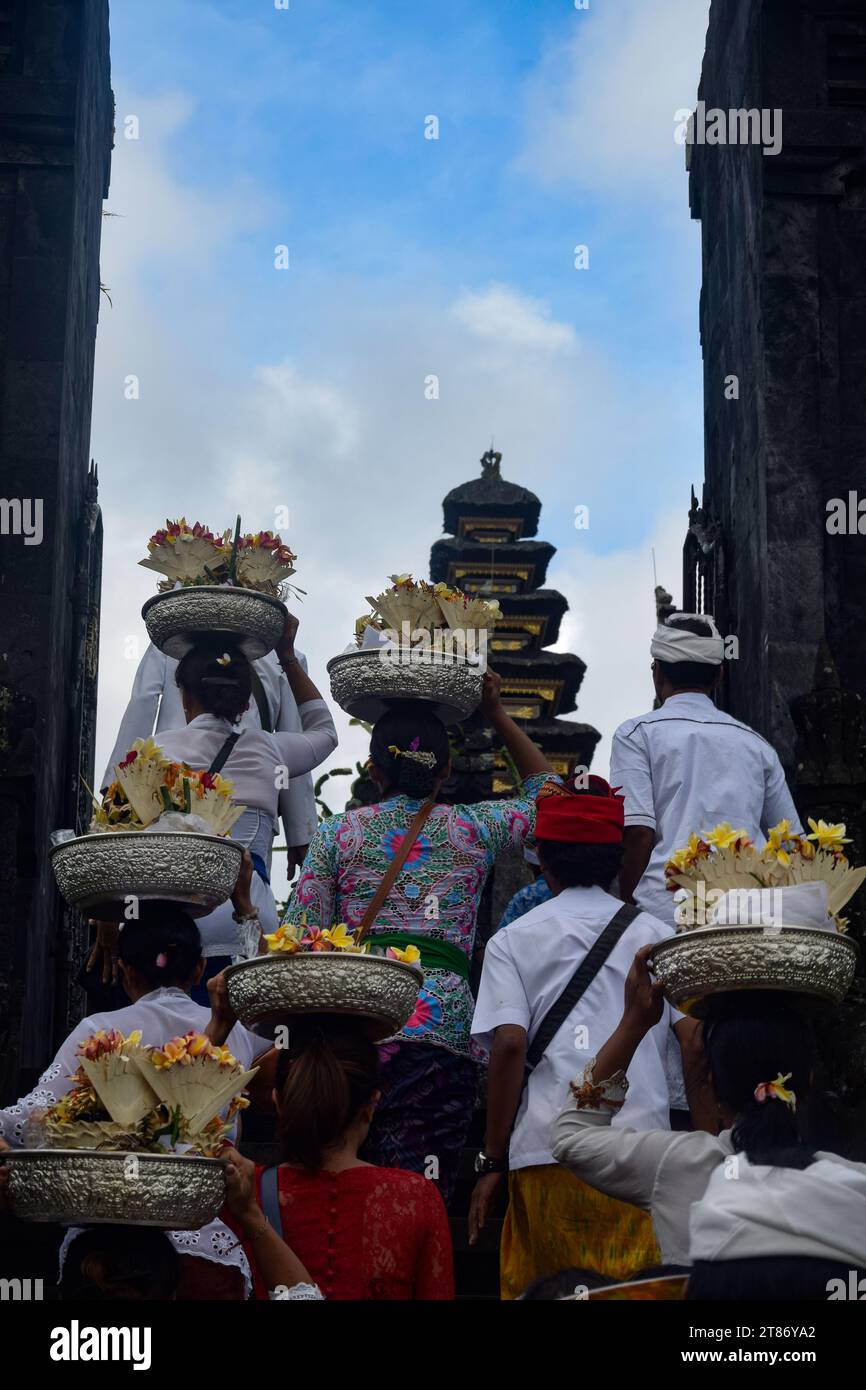 Pilgrims at the Besakih temple in Bali Stock Photo - Alamy