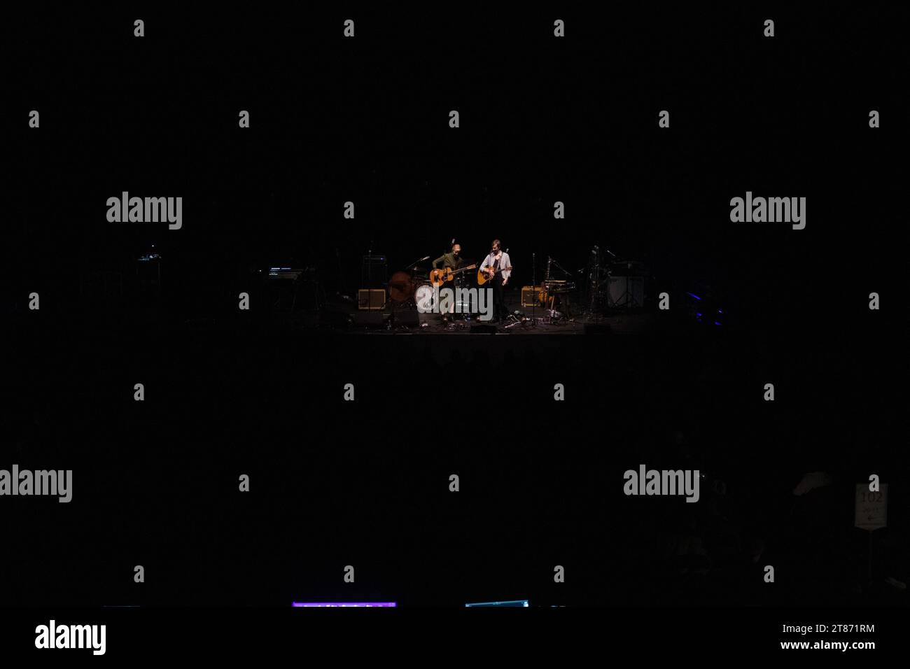 Tina dico helgi jonsson singing hi-res stock photography and images - Alamy