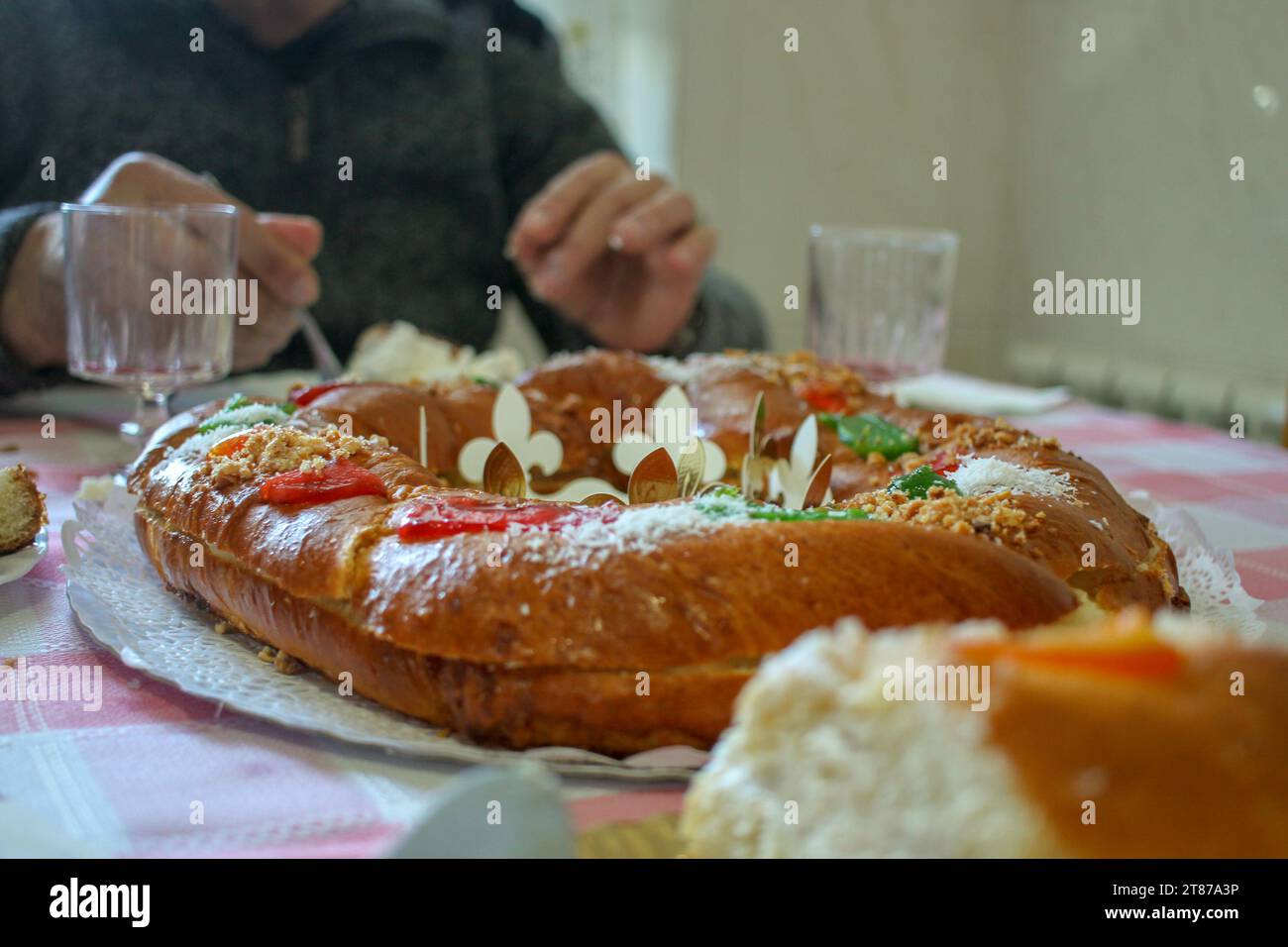 Man eating dried fruit not woman hi-res stock photography and images ...