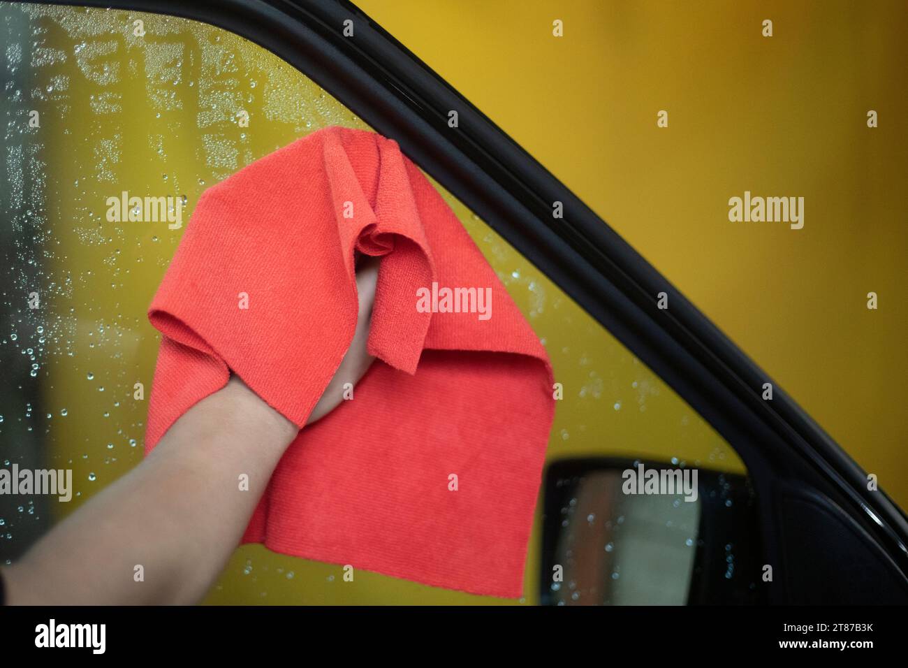 Wiping dust off hi-res stock photography and images - Alamy