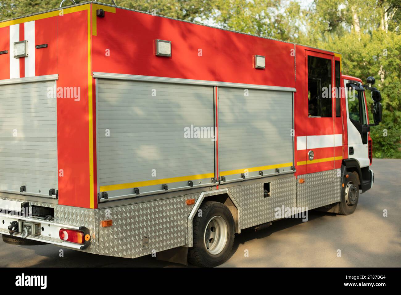 Special-purpose vehicles. Maintenance machine. Truck with body. Details ...