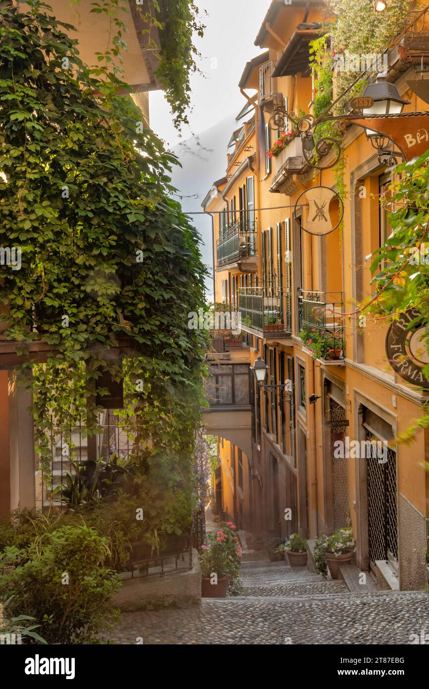 Picturesque bellagio alleyway hi-res stock photography and images - Alamy