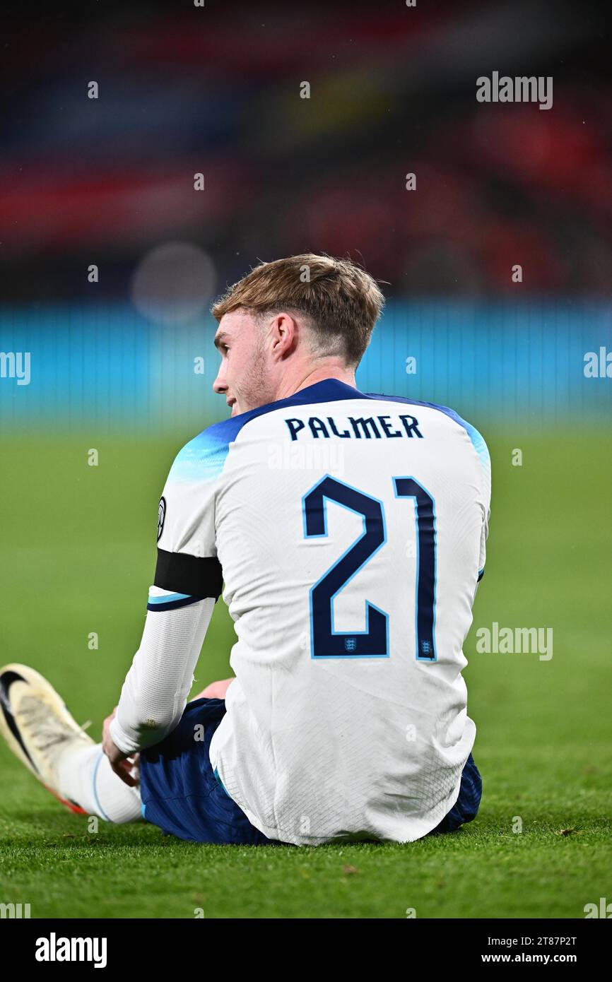 LONDON, ENGLAND - November 17: Cole Palmer of England during the UEFA ...
