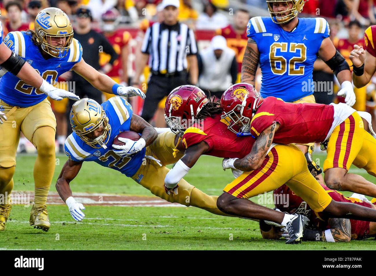 November 18, 2023 Los Angeles, CA.UCLA Bruins running back TJ Harden ...