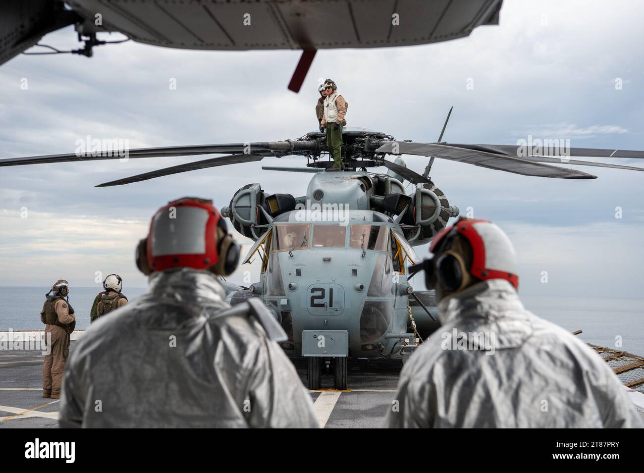 Marines assigned to the “White Knights” of Marine Medium Tiltrotor ...