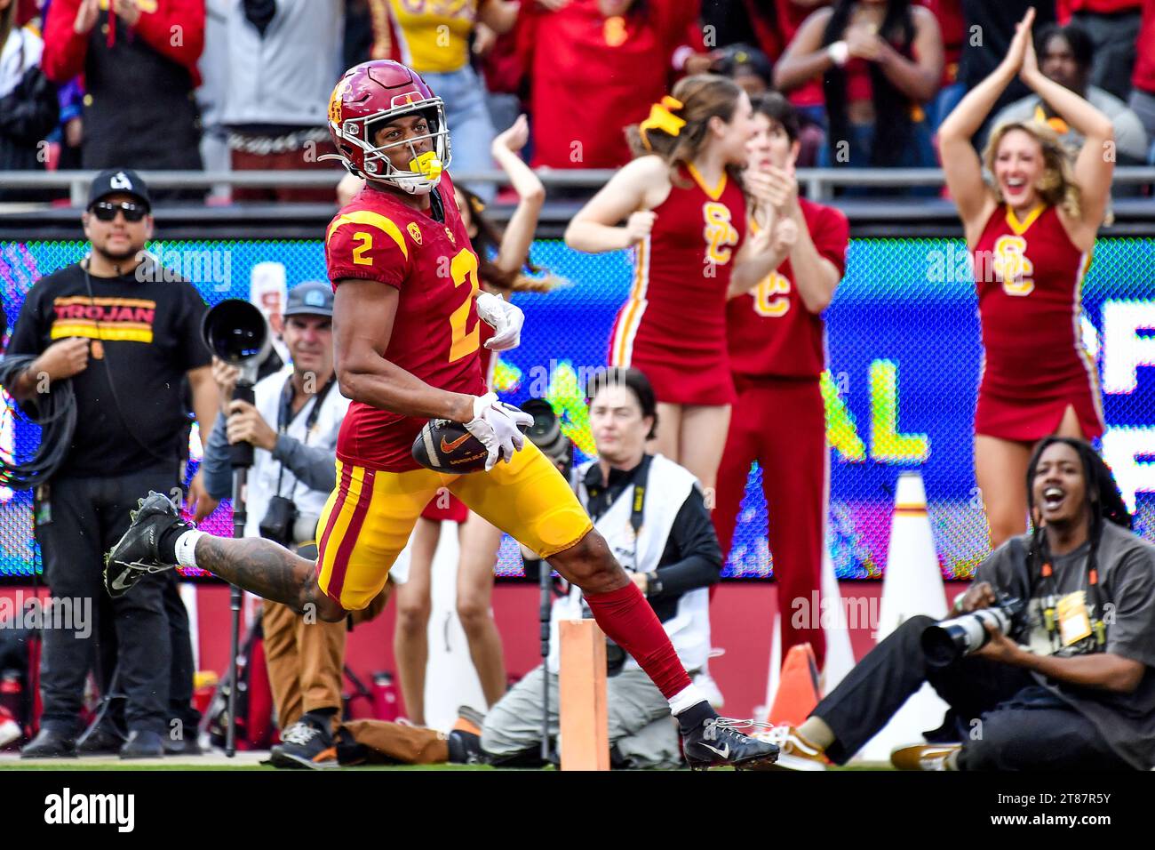 Los Angeles, CA. 18th Nov, 2023. USC Trojans wide receiver Brenden Rice ...