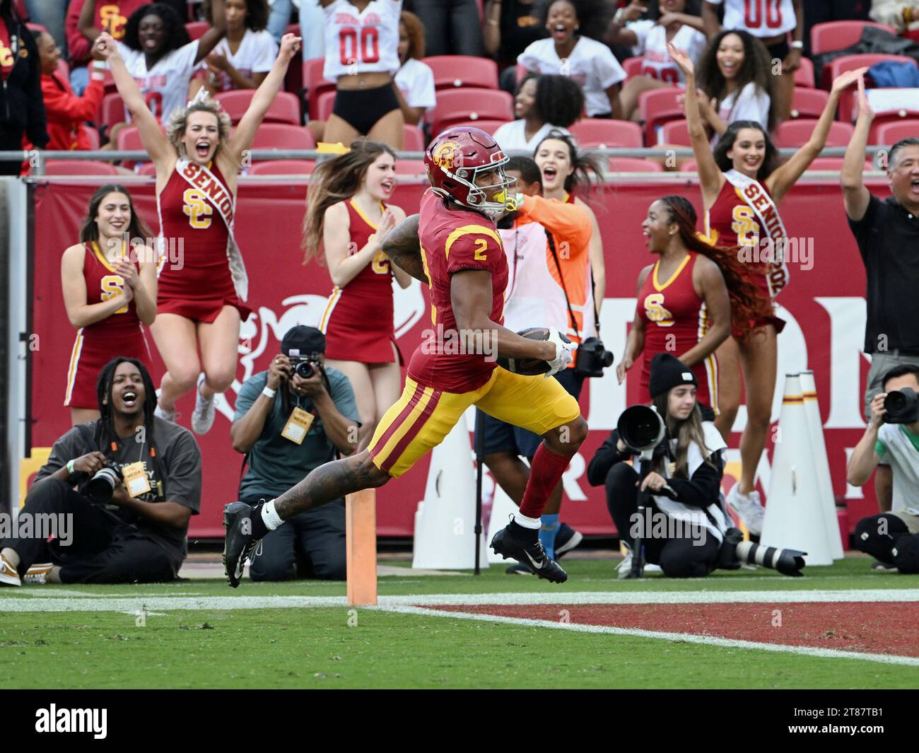 LOS ANGELES, CA - NOVEMBER 18: USC Trojans wide receiver Brenden Rice ...