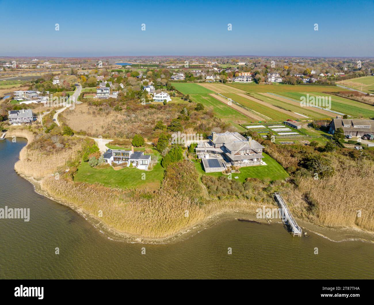 waterfront homes in sagaponack Stock Photo - Alamy