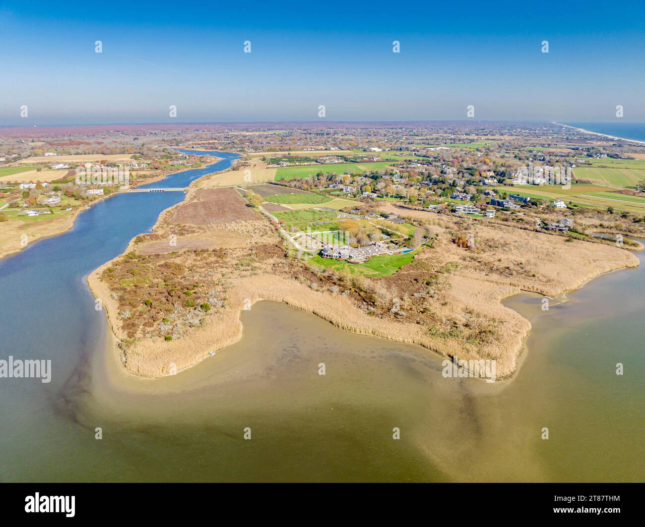 Vast landscape wetlands shallow water hi-res stock photography and ...