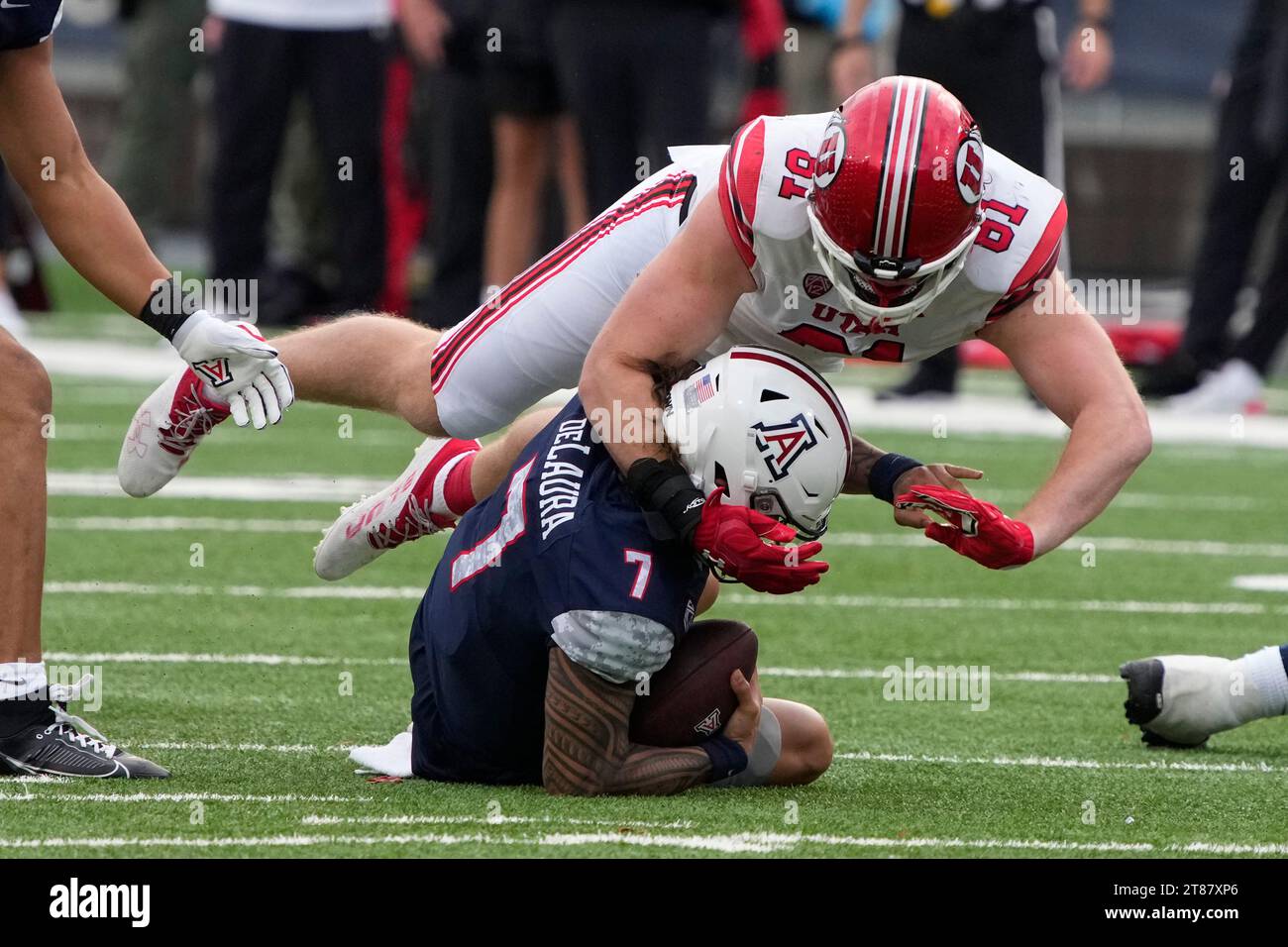 Utah defensive end Connor O'Toole sacks Arizona quarterback Jayden de ...
