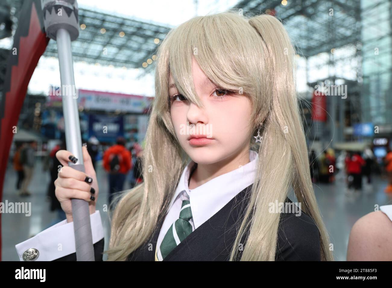 Cosplayer Sophia from New York is dressed as a character from Genshin ...