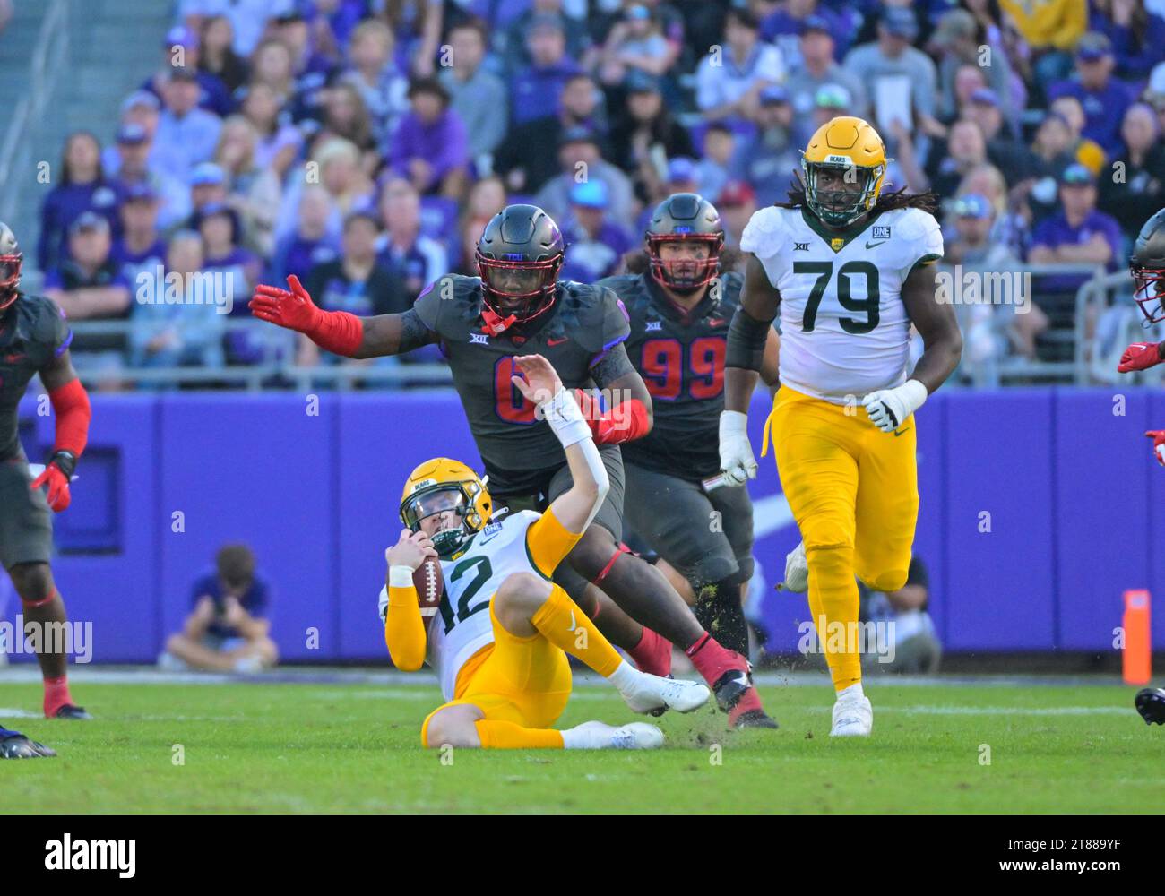Fort Worth, Texas, USA. 18th Nov, 2023. TCU Horned Frogs linebacker ...