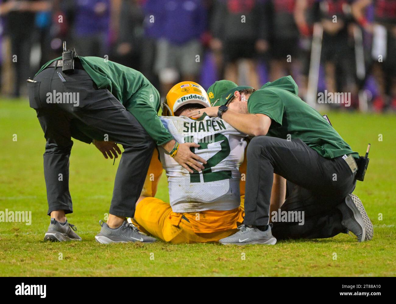 Fort Worth, Texas, USA. 18th Nov, 2023. Baylor Bears quarterback Blake ...