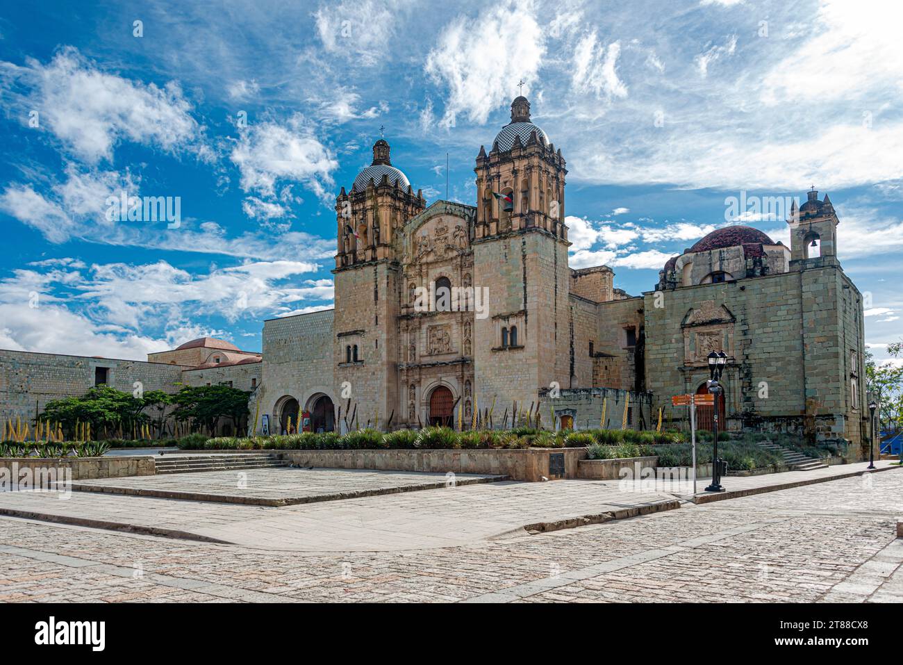 Santo Domingo church, Oaxaca, Mexico Stock Photo - Alamy