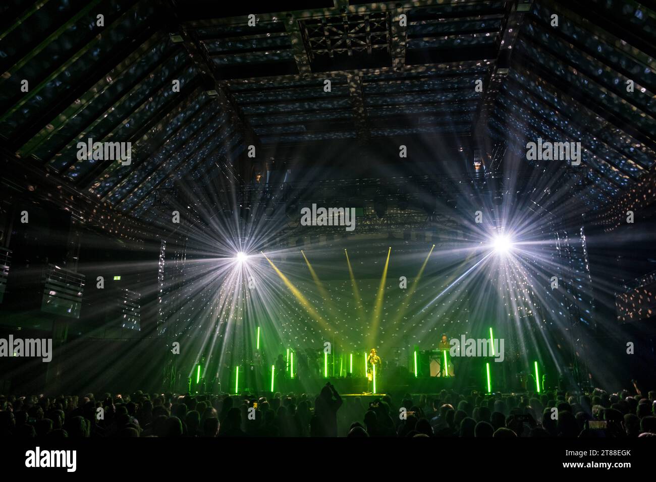 Die britische Neo-Prog Rock Band Marillion live in Leipzig. Die Band ...