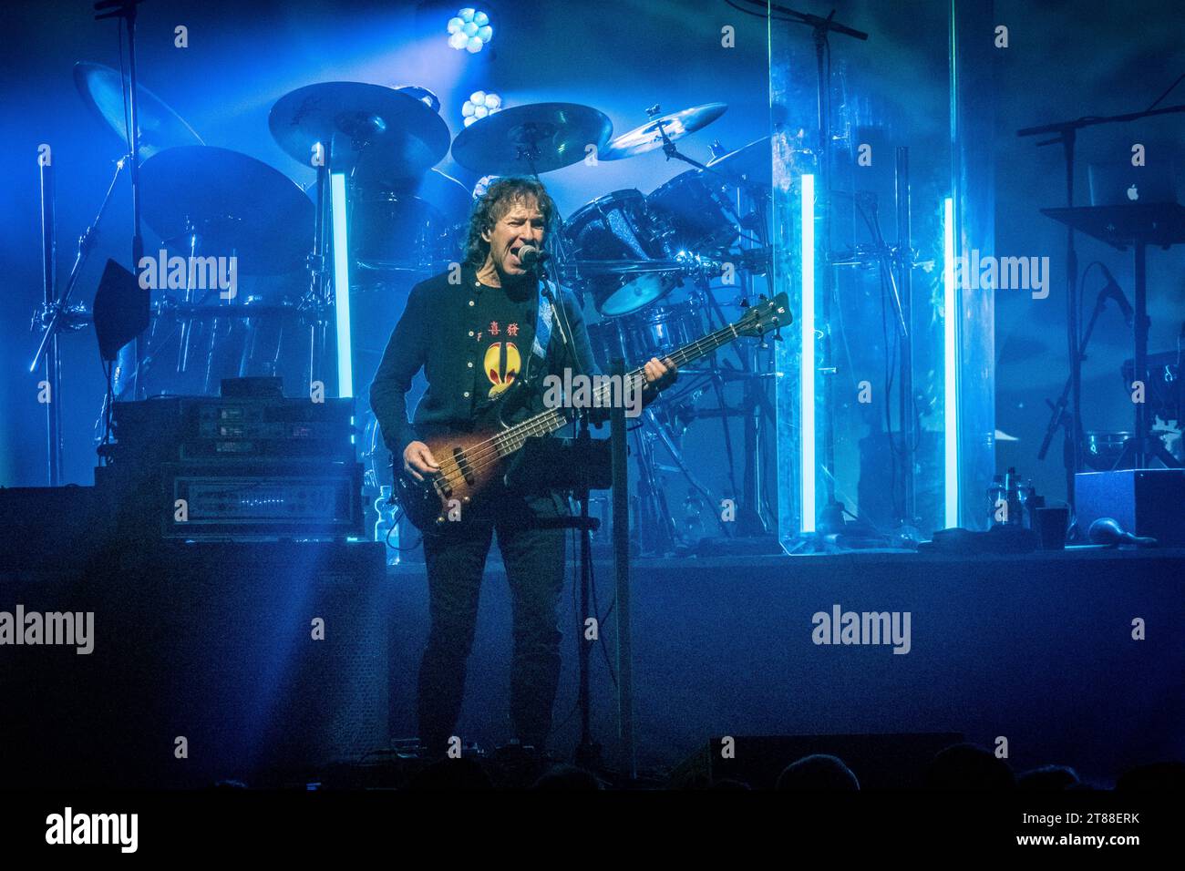 Die britische Neo-Prog Rock Band Marillion live in Leipzig. Die Band ...