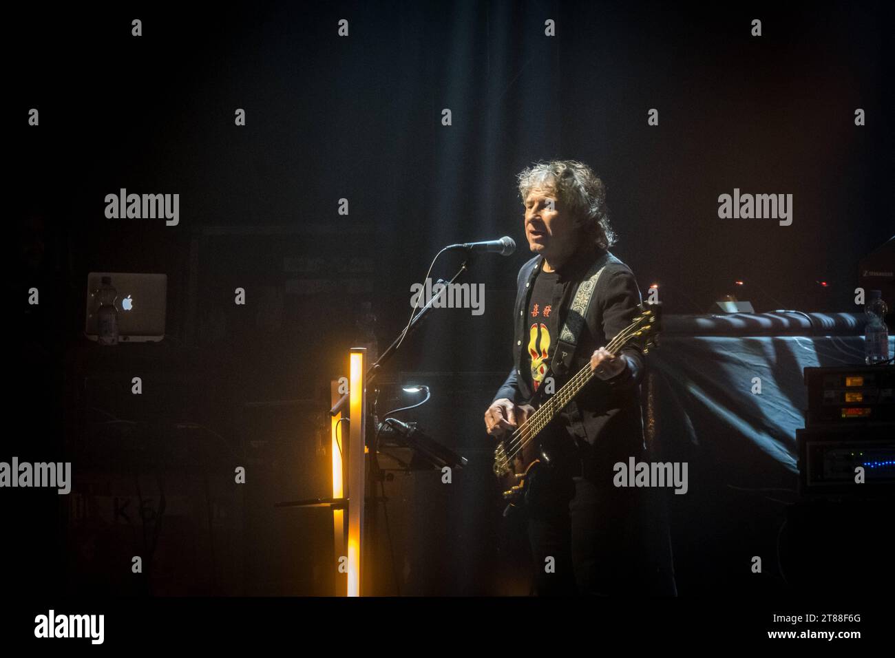 Die britische Neo-Prog Rock Band Marillion live in Leipzig. Die Band ...