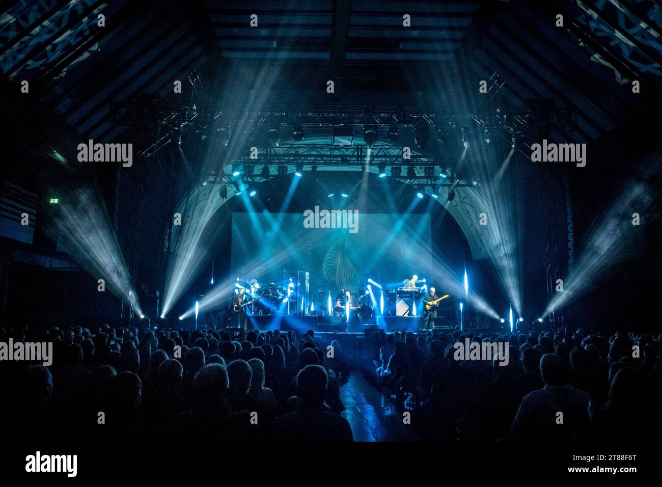 Die britische Neo-Prog Rock Band Marillion live in Leipzig. Die Band ...