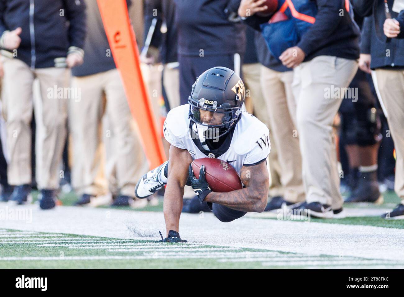 South Bend, Indiana, USA. 18th Nov, 2023. Wake Forest wide receiver Ke ...