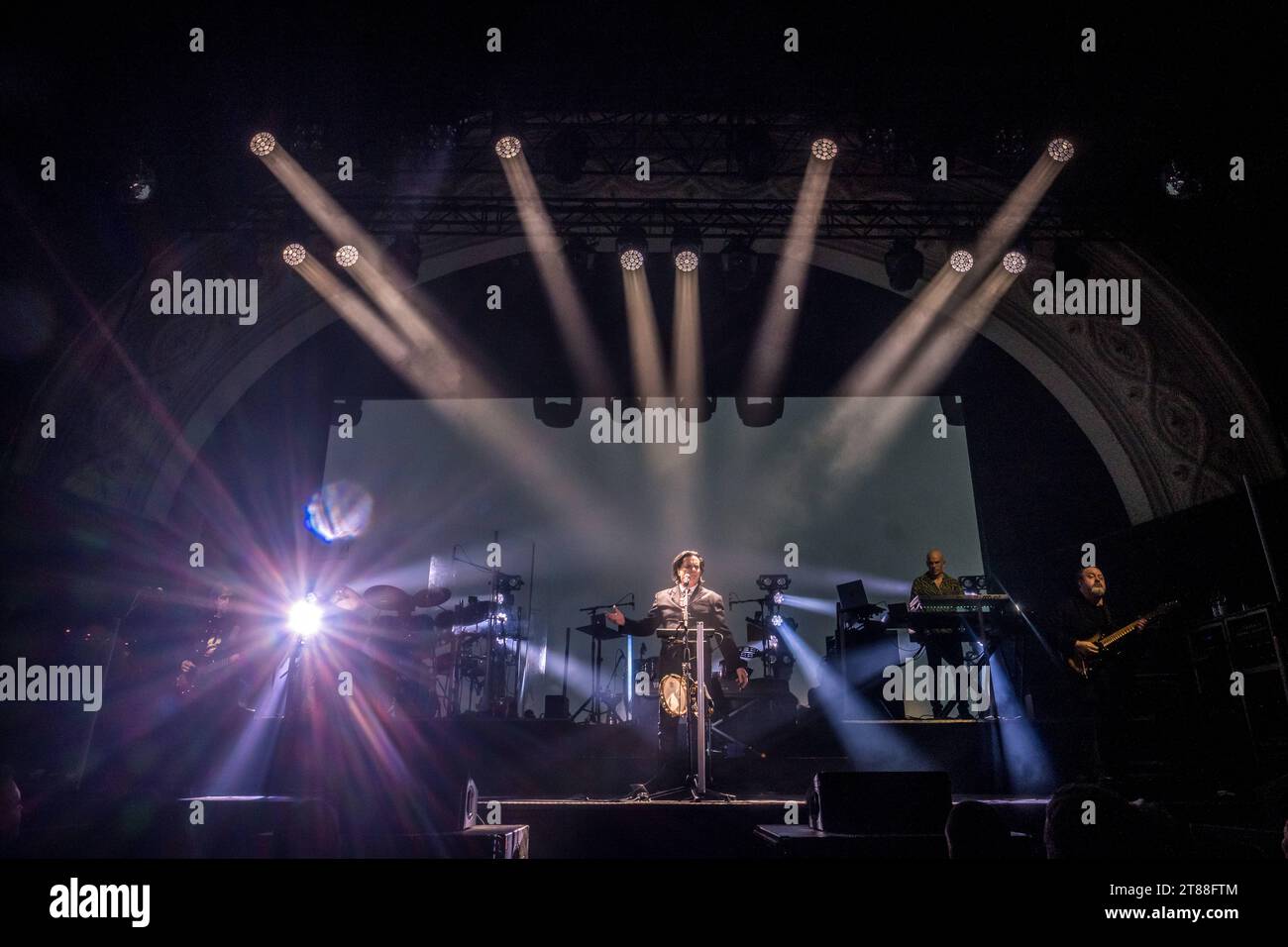 Die britische Neo-Prog Rock Band Marillion live in Leipzig. Die Band ...