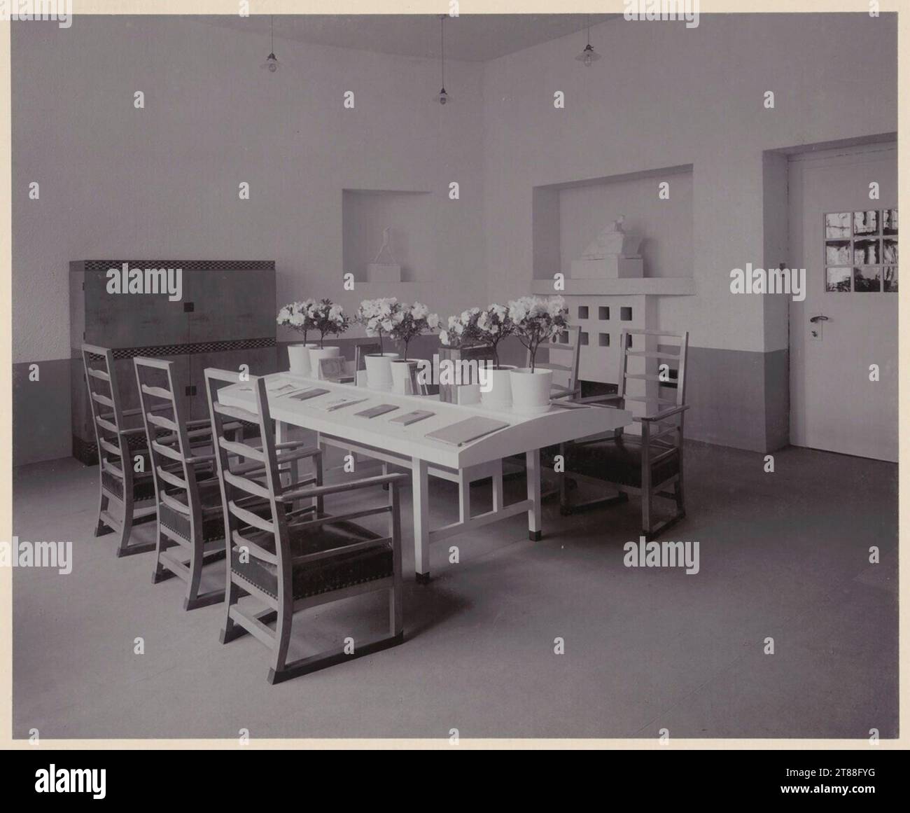 Leopold Bauer (Architekt in) Ver-Sacrum room designed by Leopold Bauer ...