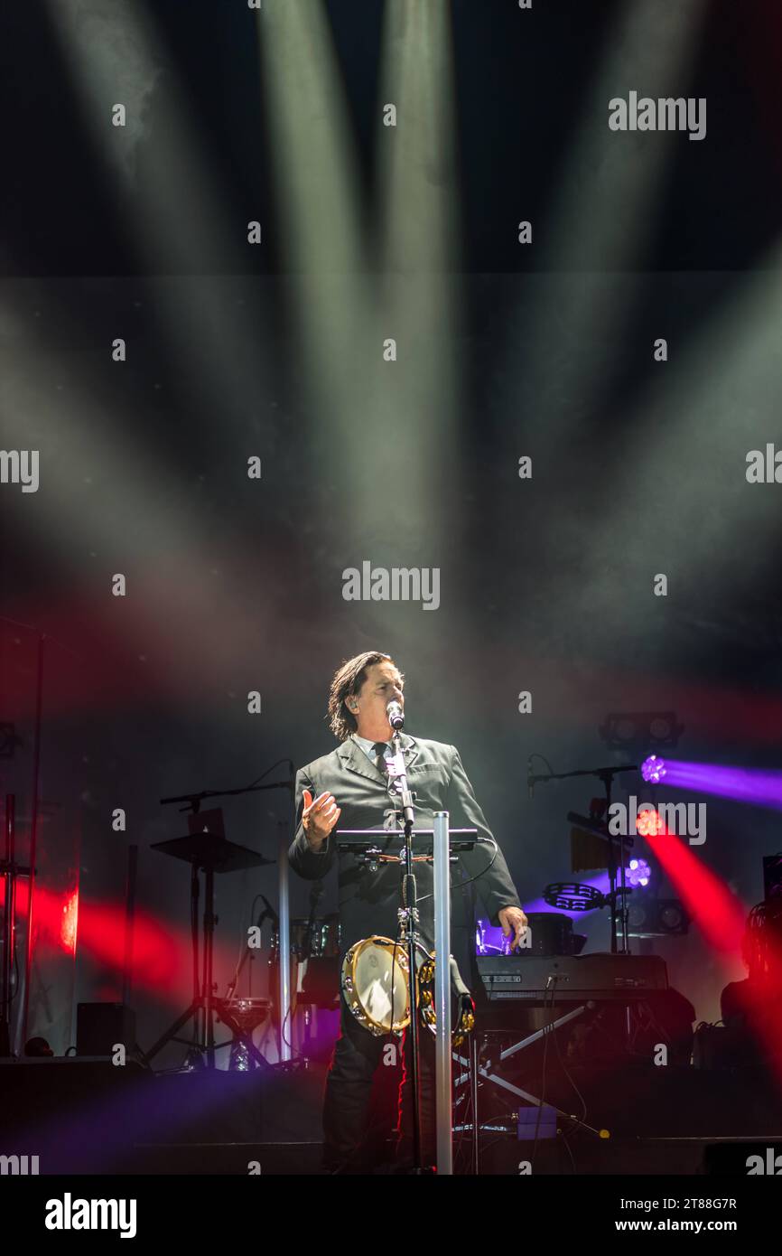 Die britische Neo-Prog Rock Band Marillion live in Leipzig. Die Band ...