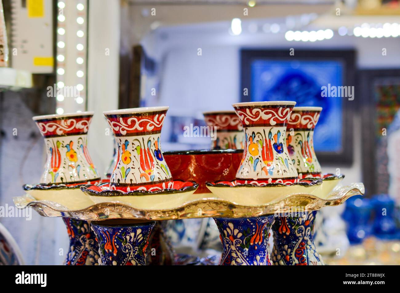 Turkish ceramics in a bazaar Stock Photo - Alamy