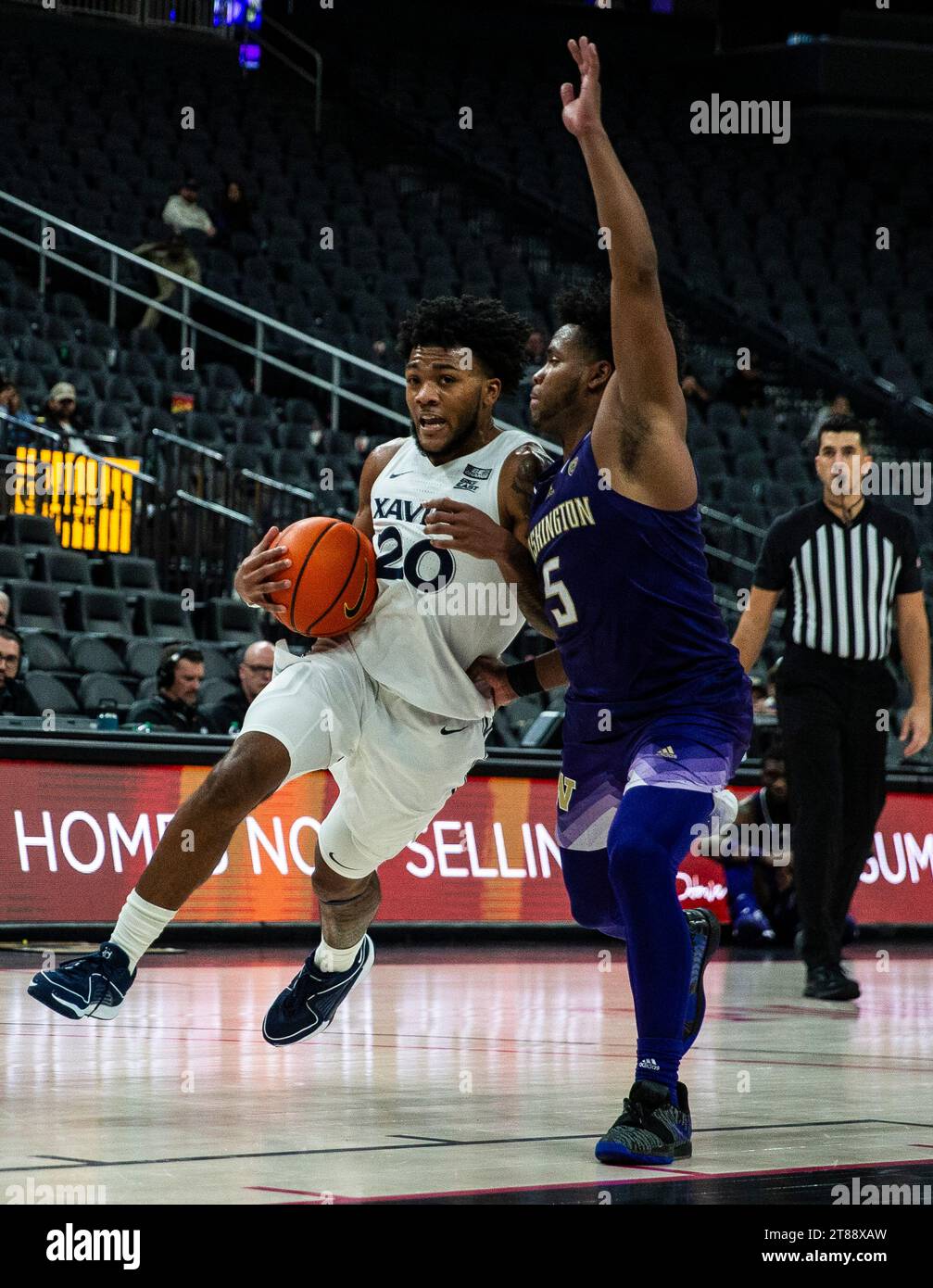 November 17 2023 Las Vegas, NV U.S.A. Xavier guard Dayvion McKnight (20 ...