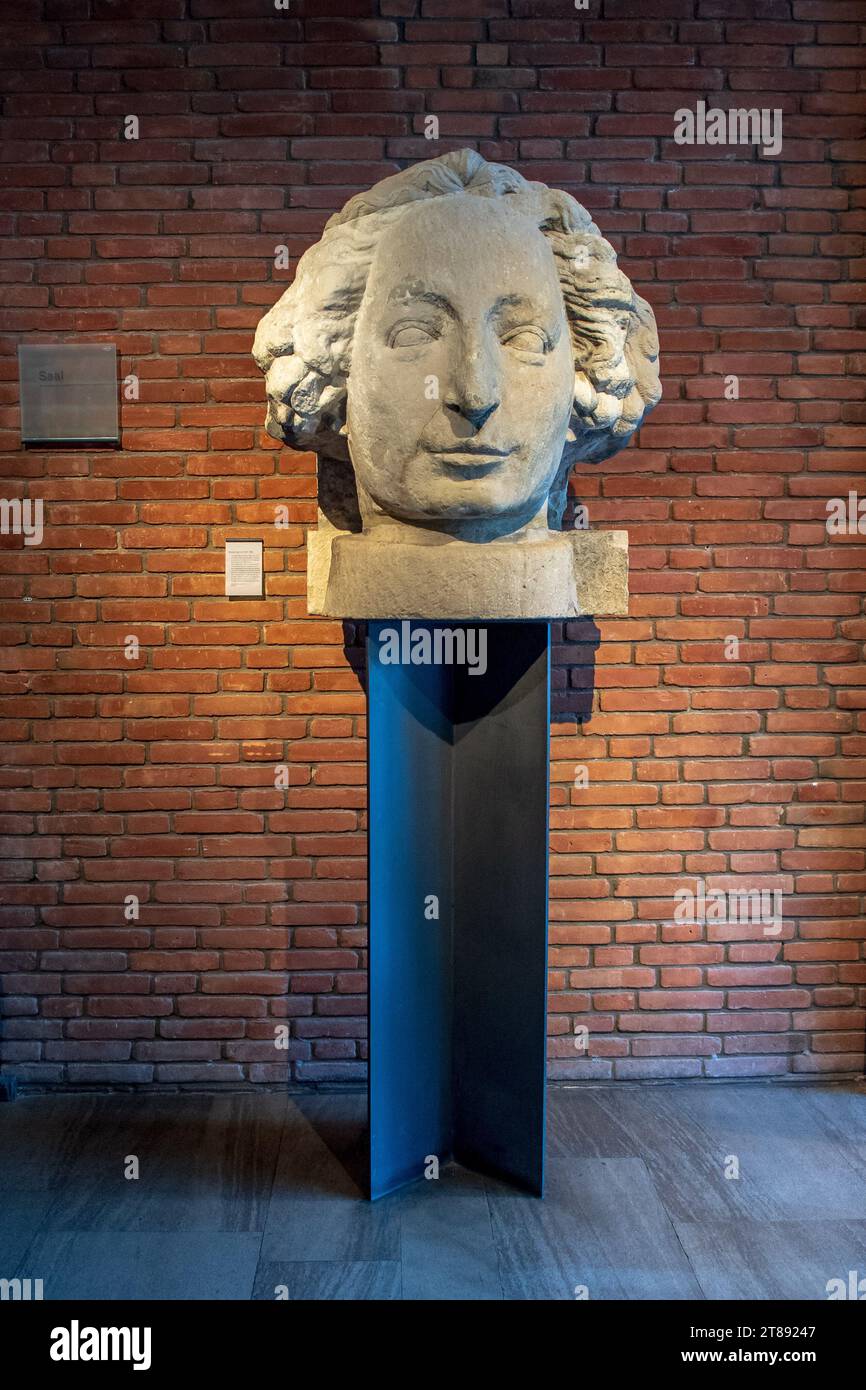 Bremen, Germany. 17th Nov, 2023. The head of the Roland statue in the ...