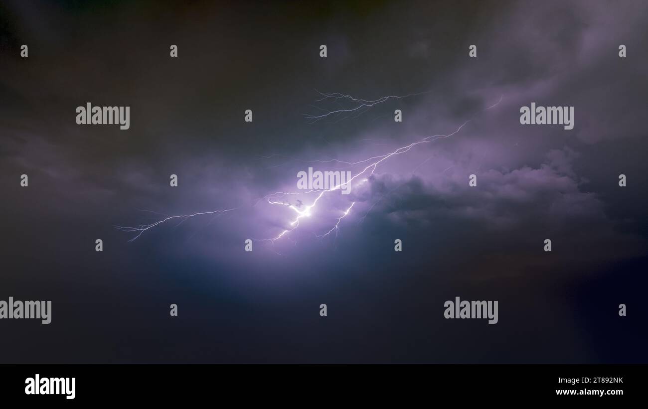 Stormy sky lightning hi-res stock photography and images - Alamy