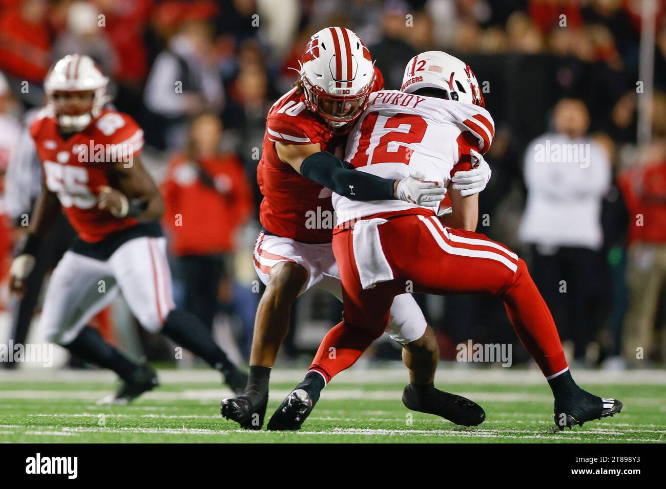Madison, WI, USA. 18th Nov, 2023. Wisconsin Badgers cornerback Nyzier ...