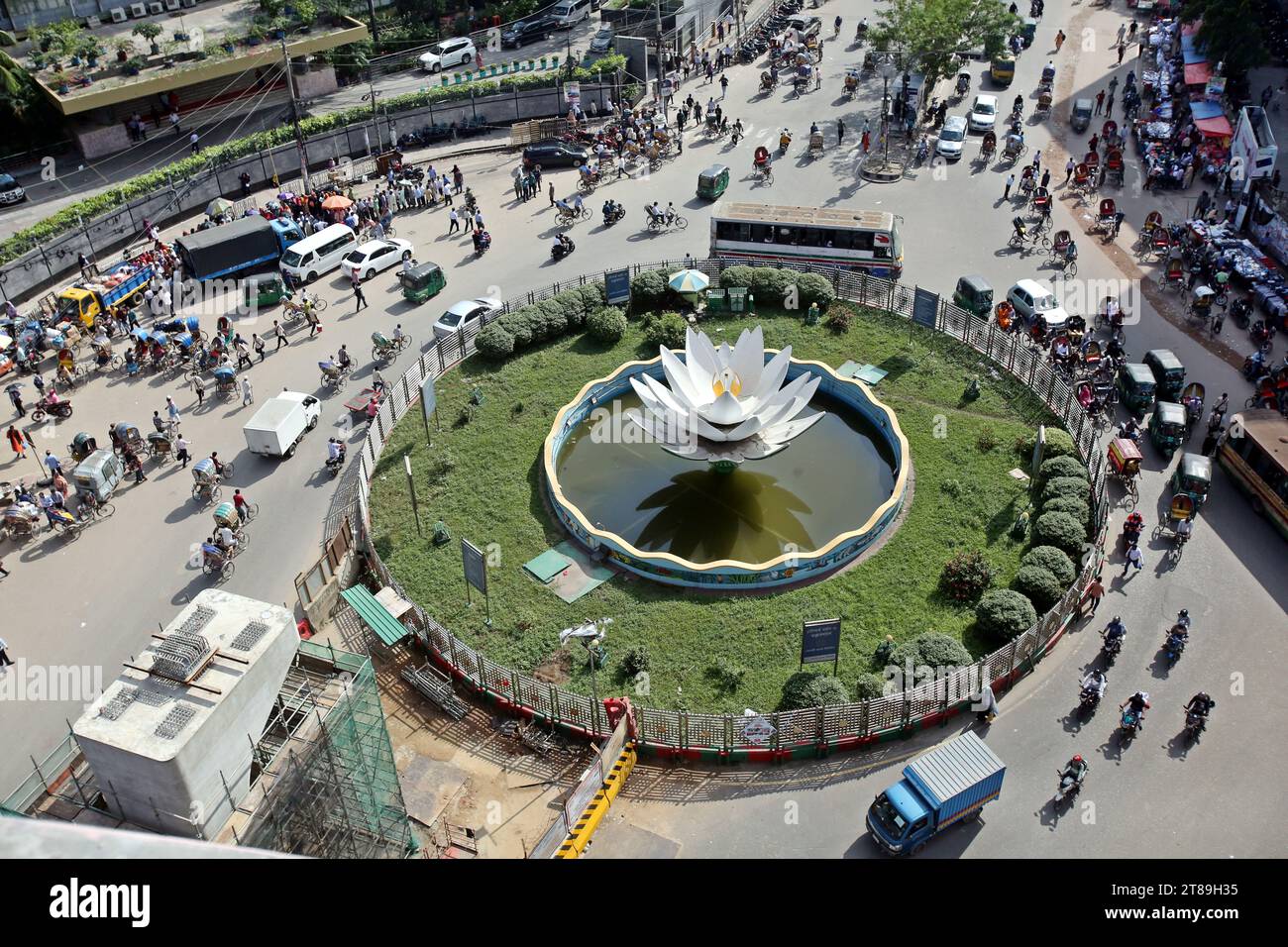 Dhaka, Bangladesh. 19th Nov, 2023. Ariel view of the intersection of ...