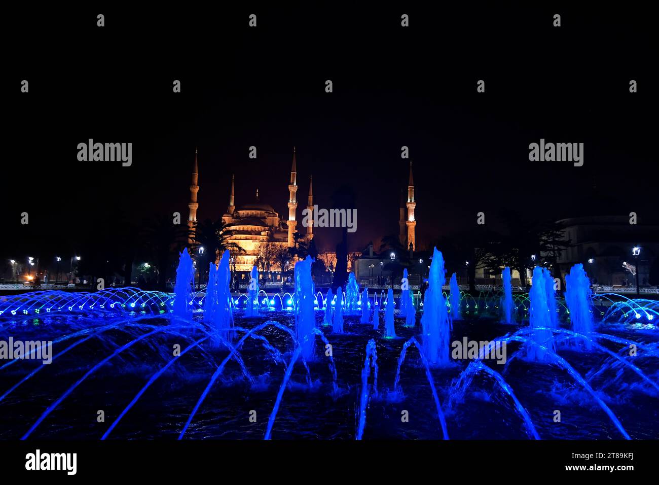 Sultan ahmed mosque square hi-res stock photography and images - Alamy