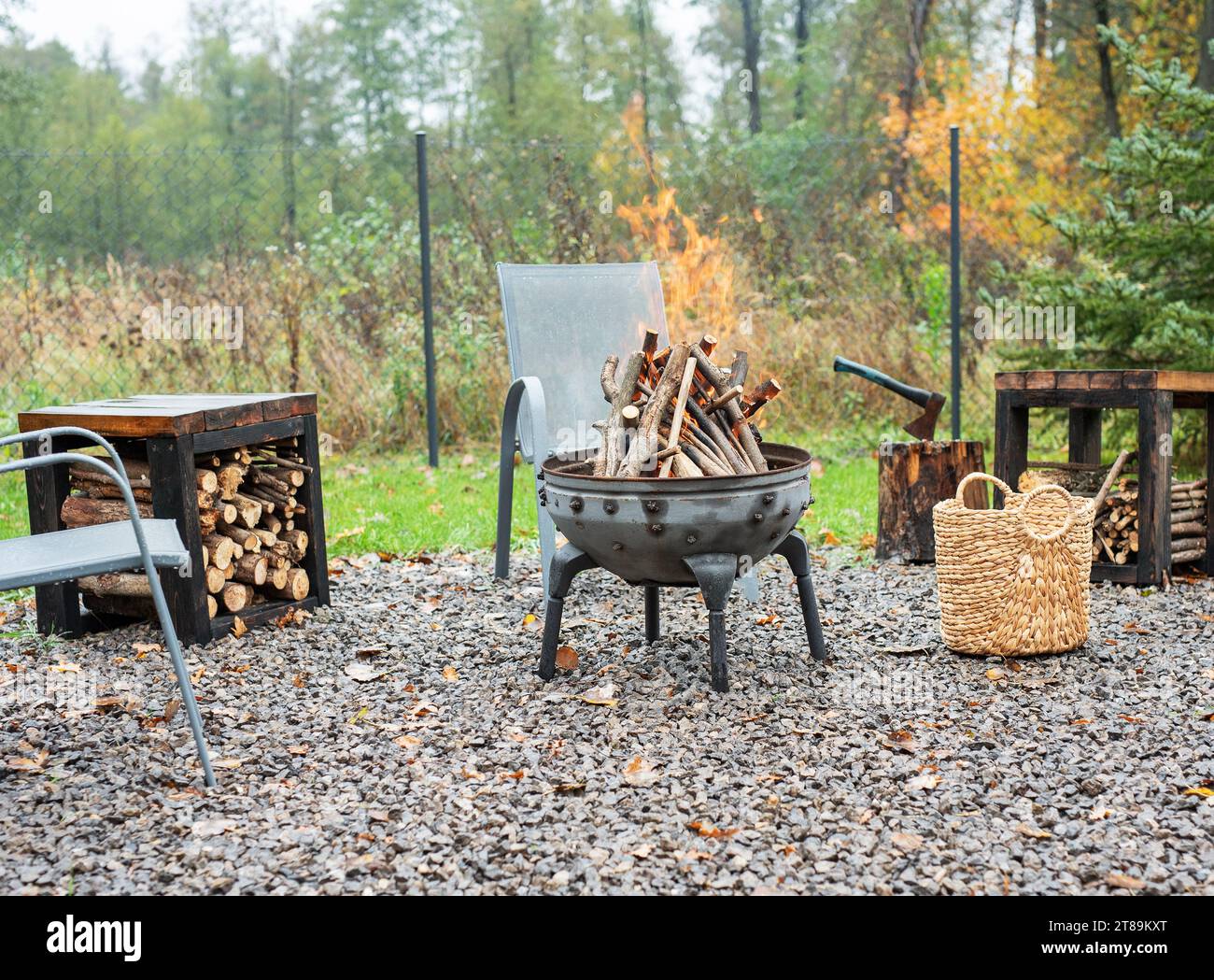 Iron and fire hi-res stock photography and images - Alamy