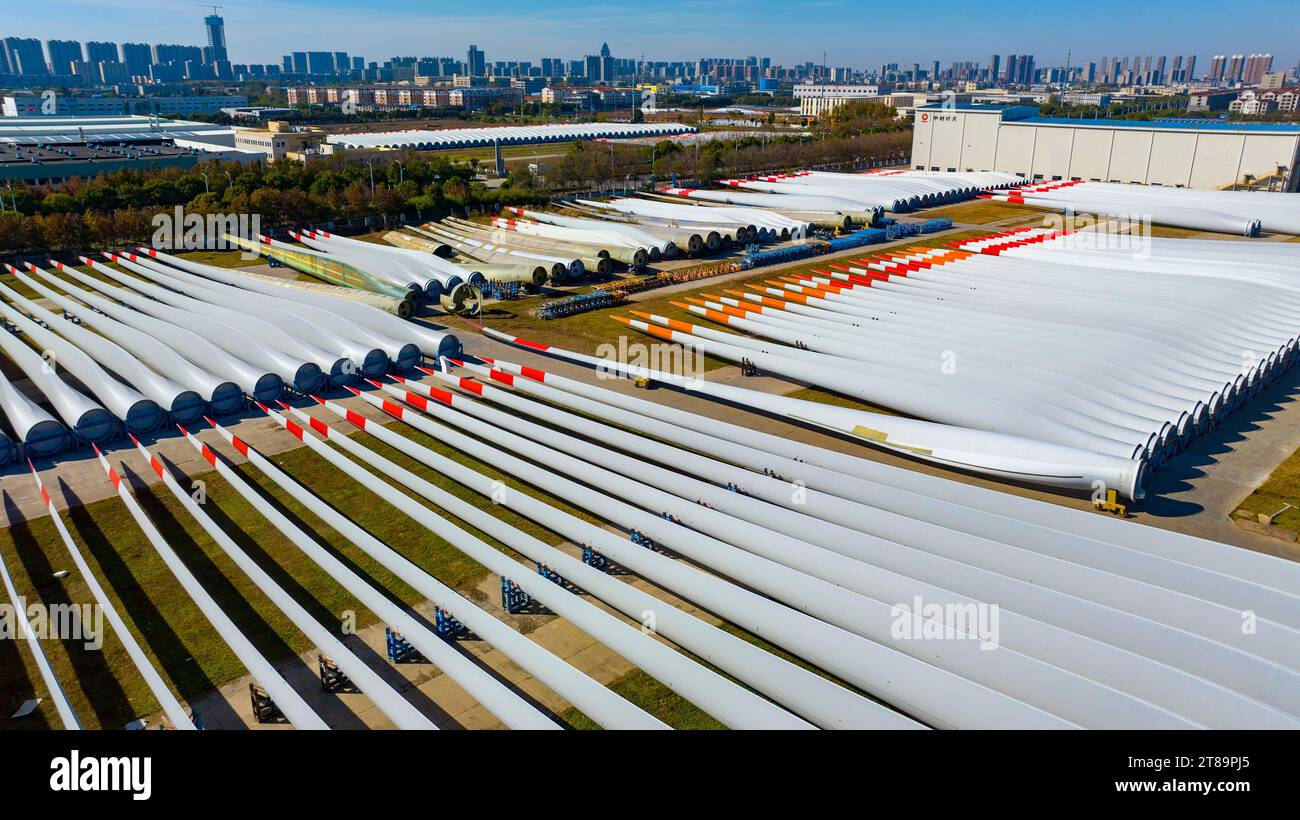 YANCHENG, CHINA - NOVEMBER 18, 2023 - An aerial photo shows a batch of ...