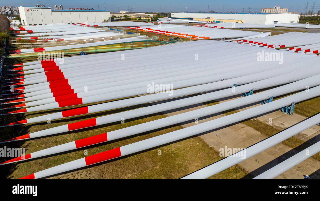 YANCHENG, CHINA - NOVEMBER 18, 2023 - An aerial photo shows a batch of ...