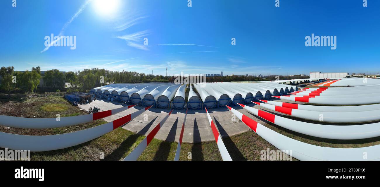 YANCHENG, CHINA - NOVEMBER 18, 2023 - An aerial photo shows a batch of ...