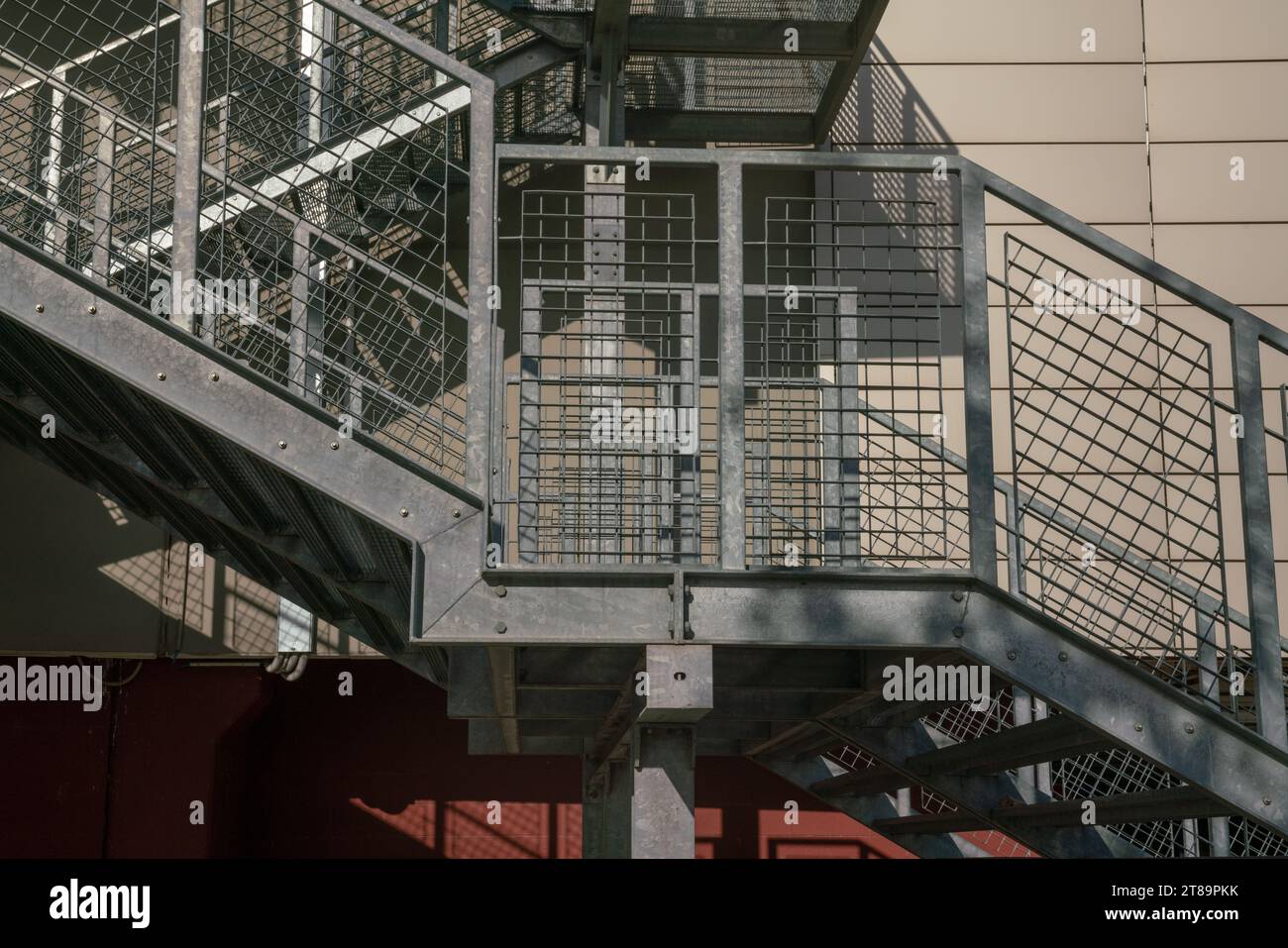 particular structure in galvanized stainless steel, with details of the ...