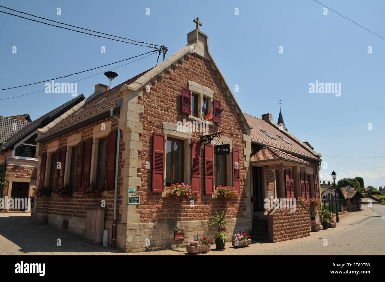 intzenbach /Alsces/ France/5 June 2023/ old homes and housed and church ...