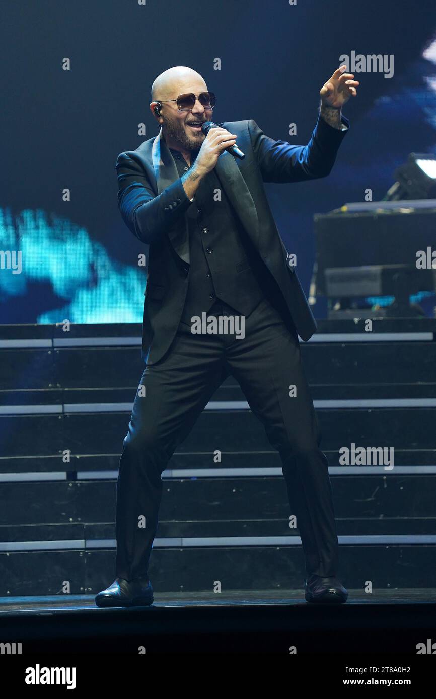 Celebrity showbiz music rapper hi-res stock photography and images - Alamy