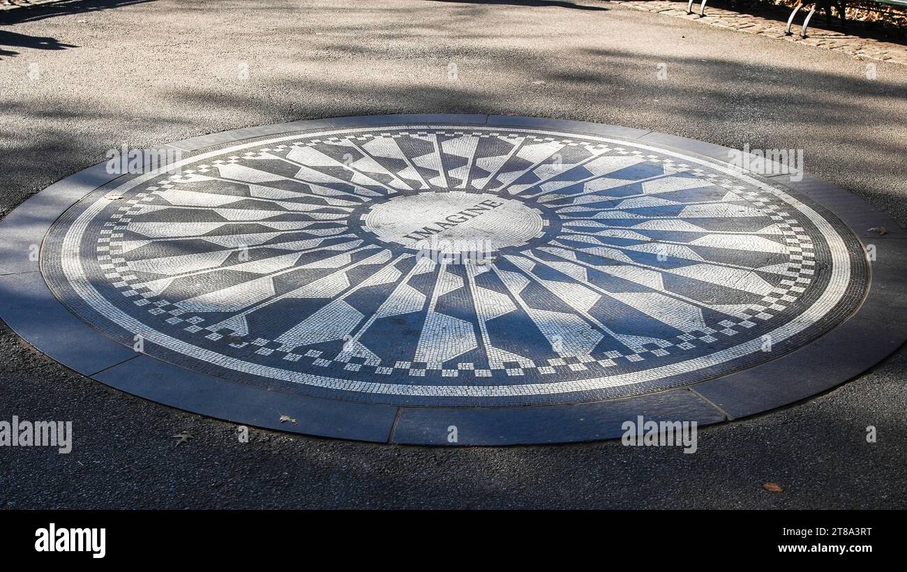 NEW YORK, NY, USA - NOVEMBER 16, 2023: Imagine sign in Central Park at ...