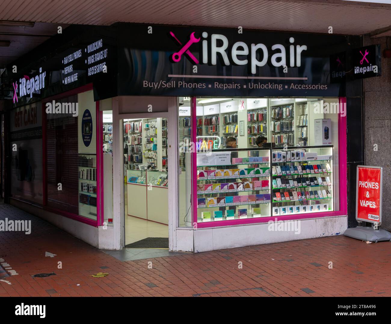 Vapes and phones hi-res stock photography and images - Alamy