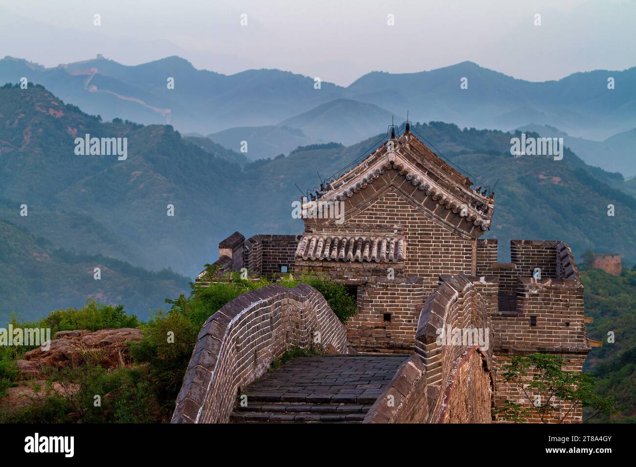 The Great Chinese Wall at Jinshanling Stock Photo - Alamy