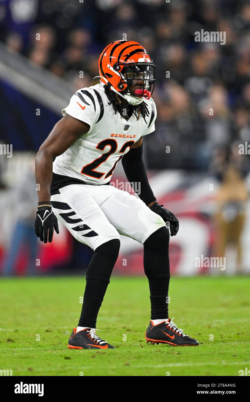Cincinnati Bengals cornerback Chidobe Awuzie (22) in action during the ...