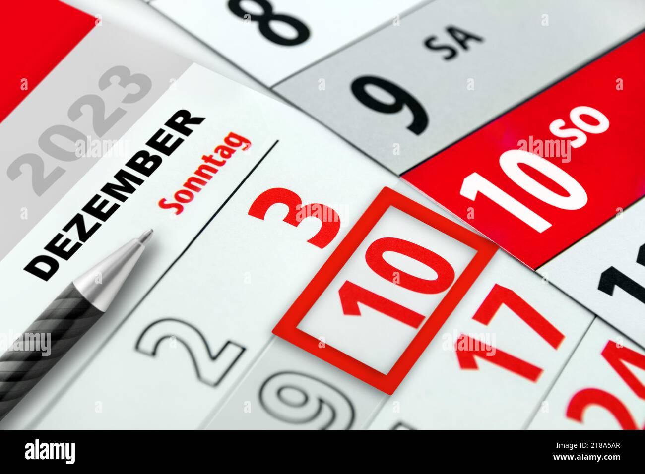 Calendar 2023 international hi-res stock photography and images - Alamy