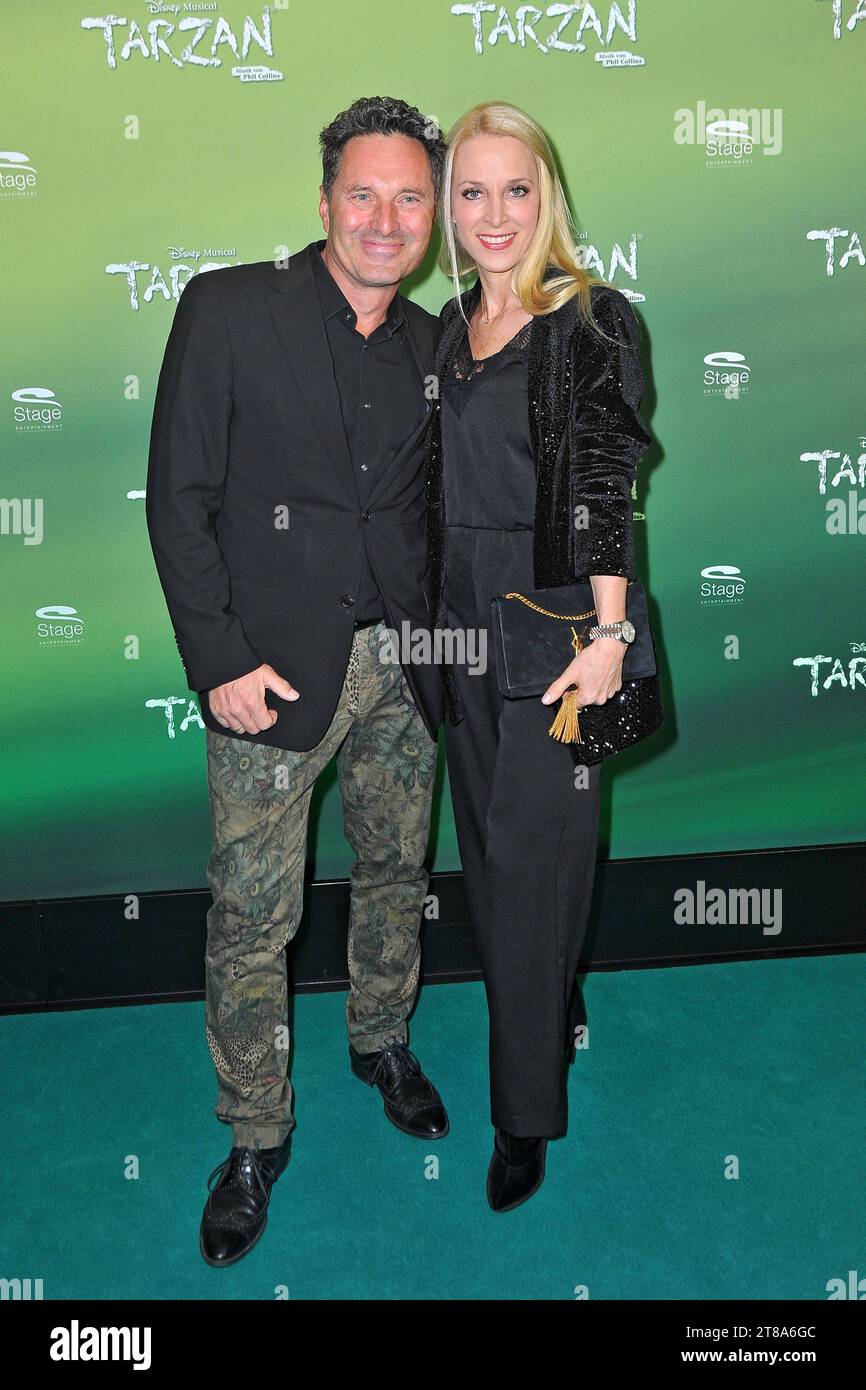 Premiere: TARZAN . Christian und Antonia Fitz anläßlich der Premiere ...