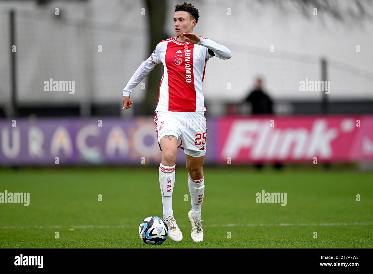 AMSTERDAM - Kay Lee de Sanders of Ajax during the Dutch Azerion women's ...