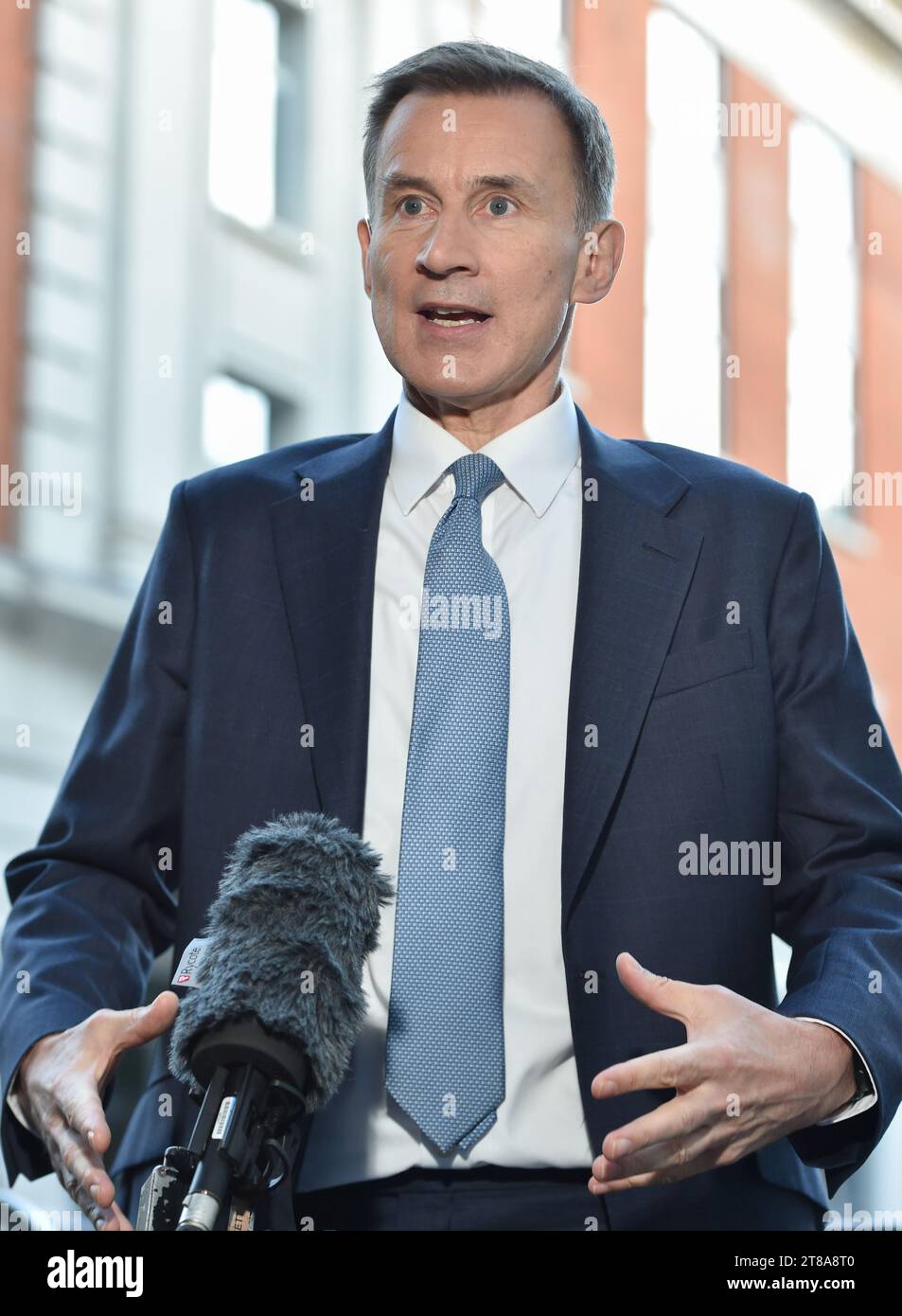 London, England, UK. 19th Nov, 2023. Chancellor JEREMY HUNT seen being ...